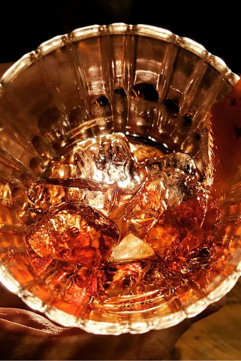 Reykjavík’s 22 Best Bars (and Must-Try Drinks) 2024
